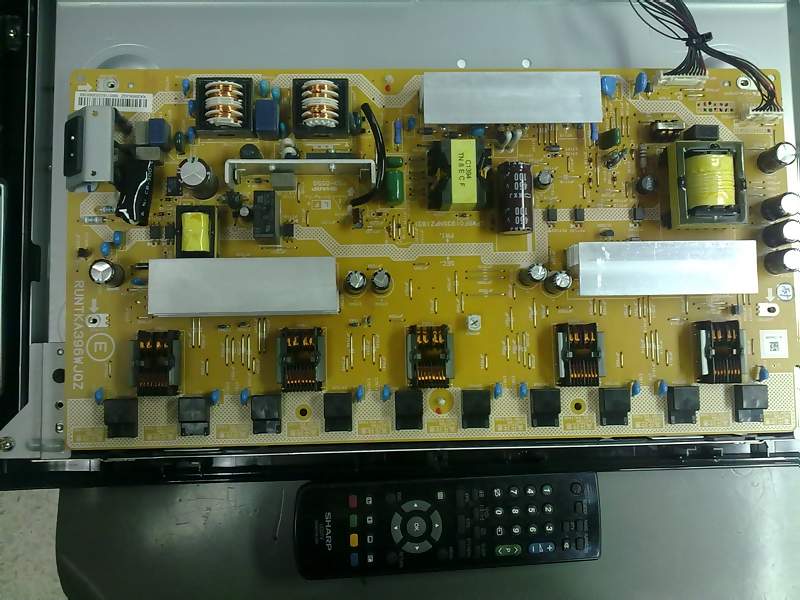 Consulta SHARP - LC-32D44E